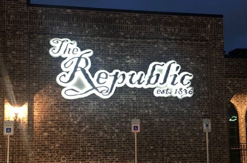 Restaurant Signs | Outdoor and Indoor Restaurant Signage